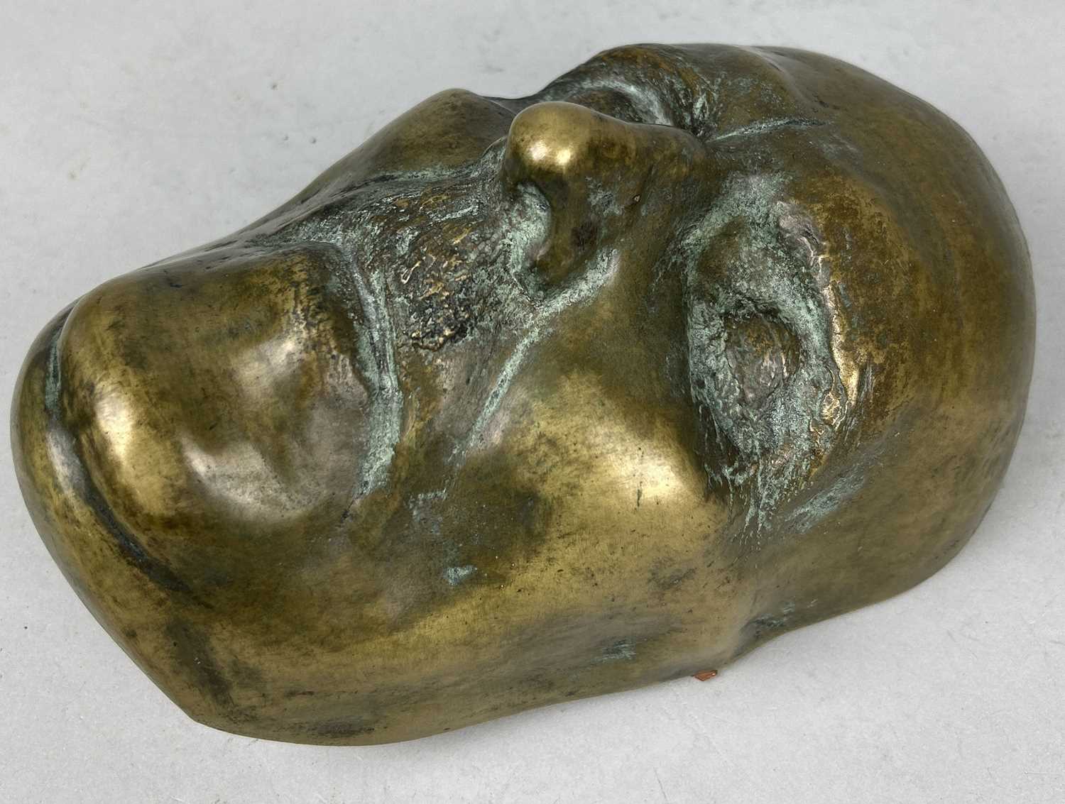Lot 623 - A BRONZE DEATH MASK OF A GENTLEMAN
