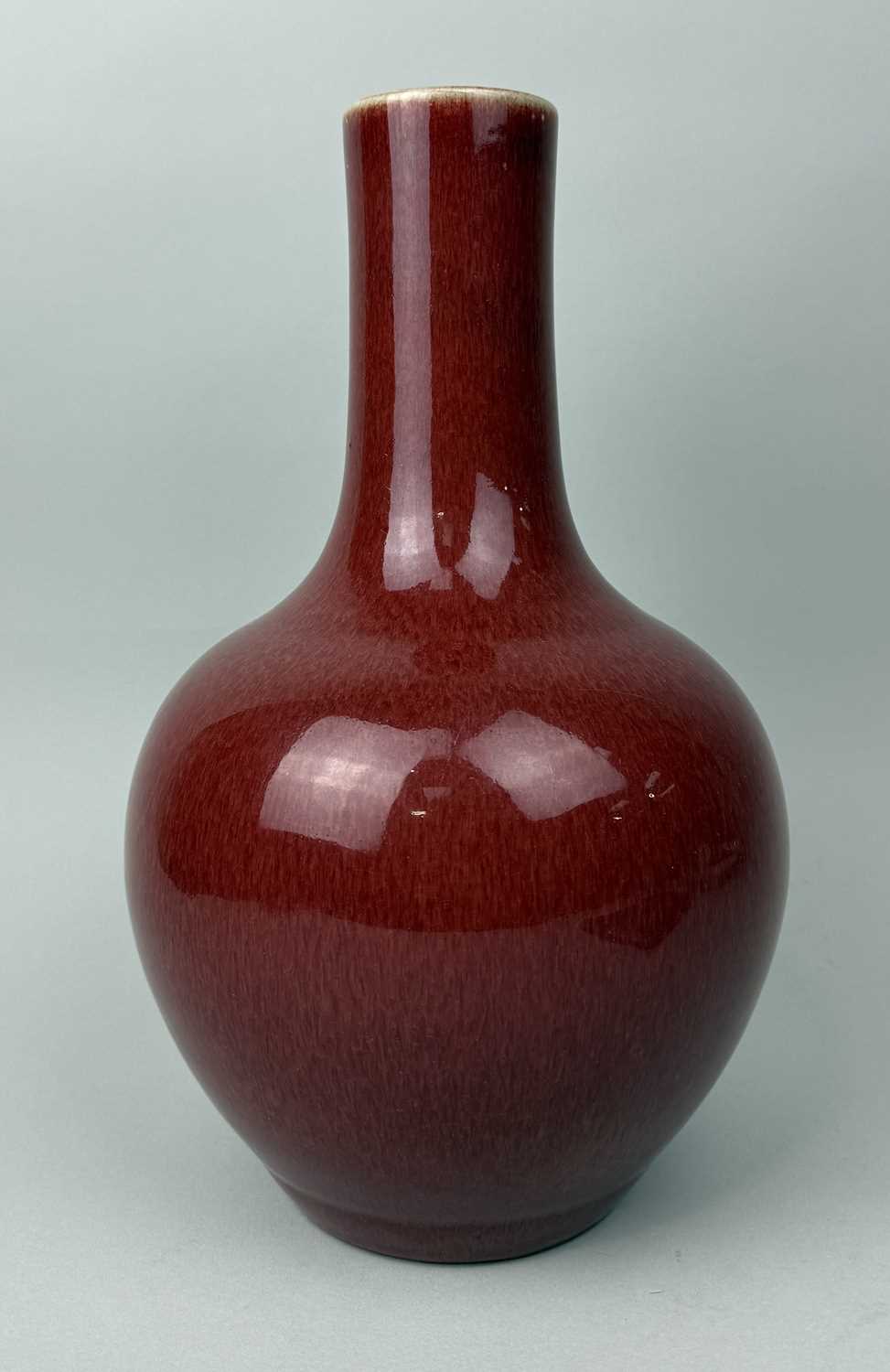 Lot 164 - A CHINESE COPPER RED GLAZED VASE, 18TH/19TH