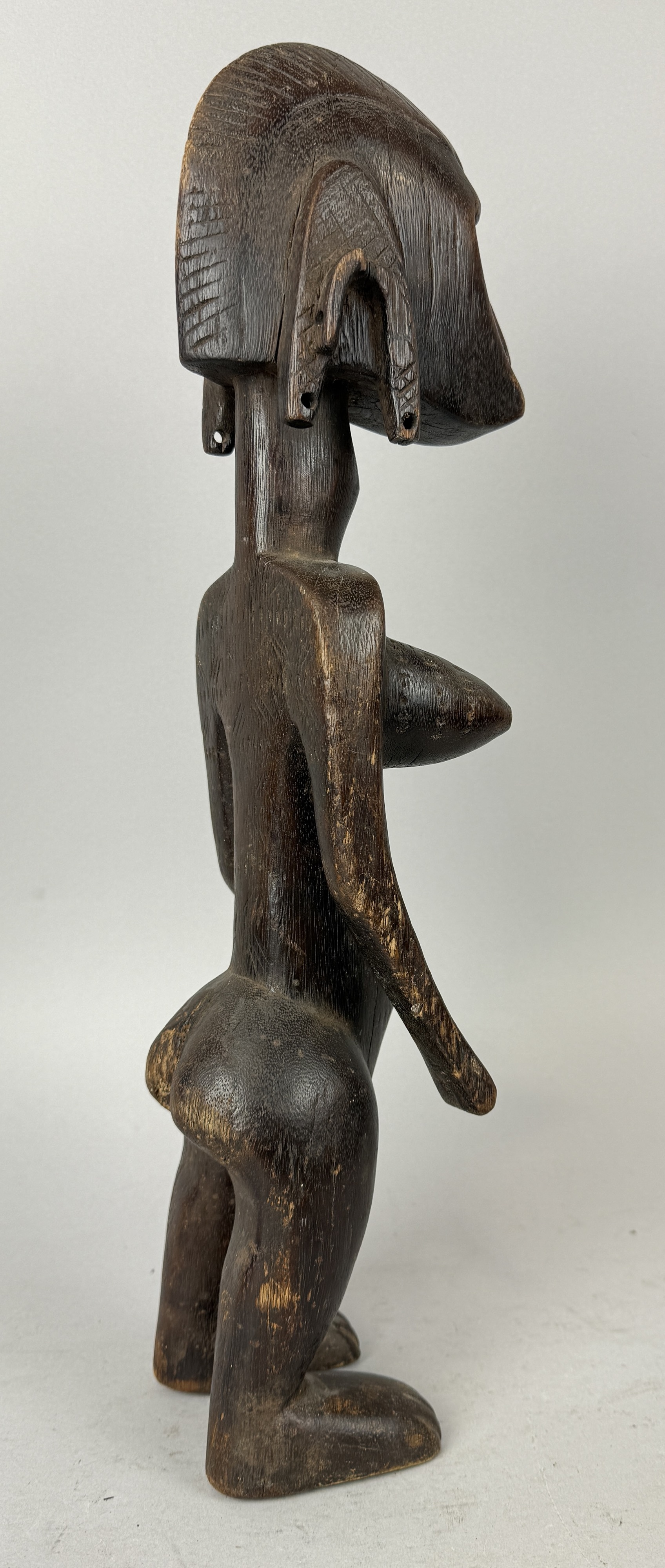 Lot 67 - A LARGE AFRICAN TRIBAL CARVED WOODEN