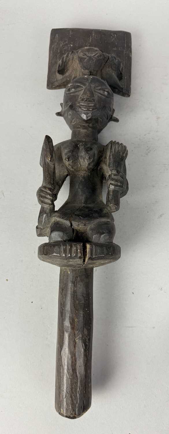 Lot 138 - AN AFRICAN TRIBAL SHANGO FEMALE DANCE WAND