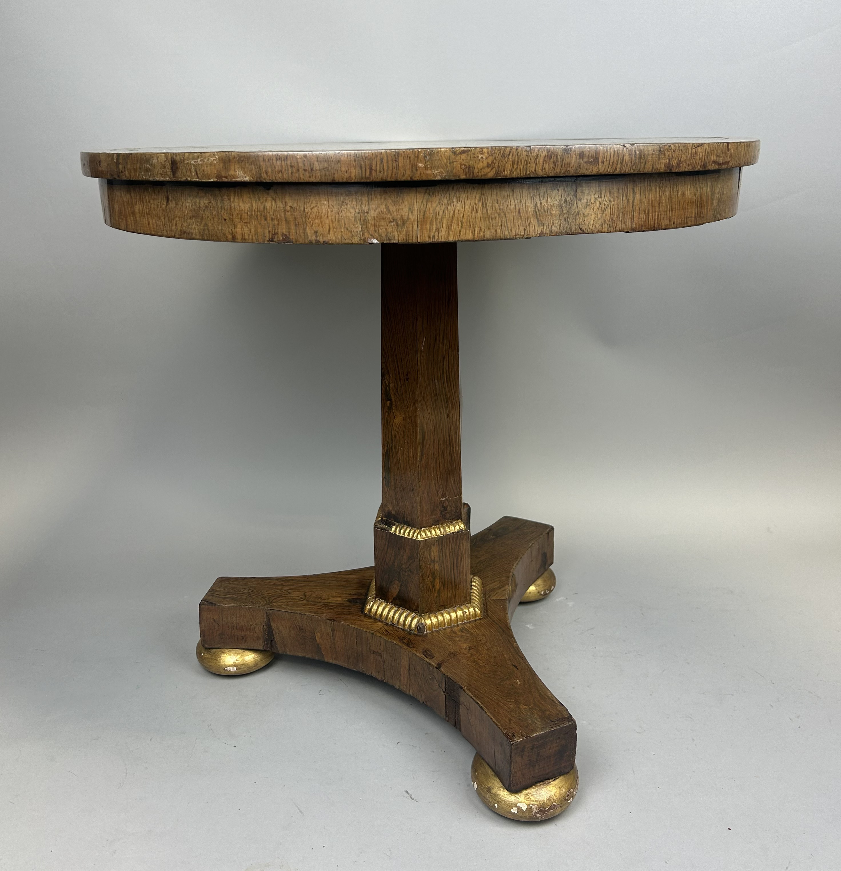Lot 698 - A REGENCY CIRCULAR OCCASIONAL TABLE WITH